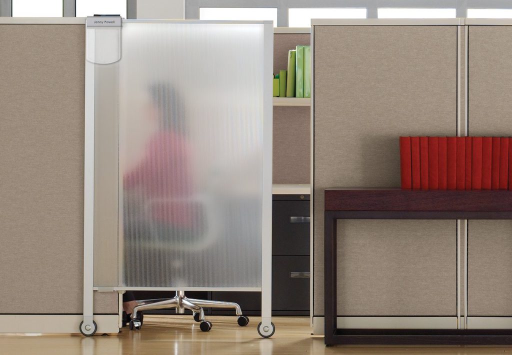 Premium Workstation Privacy Screen - ACCO Canada
