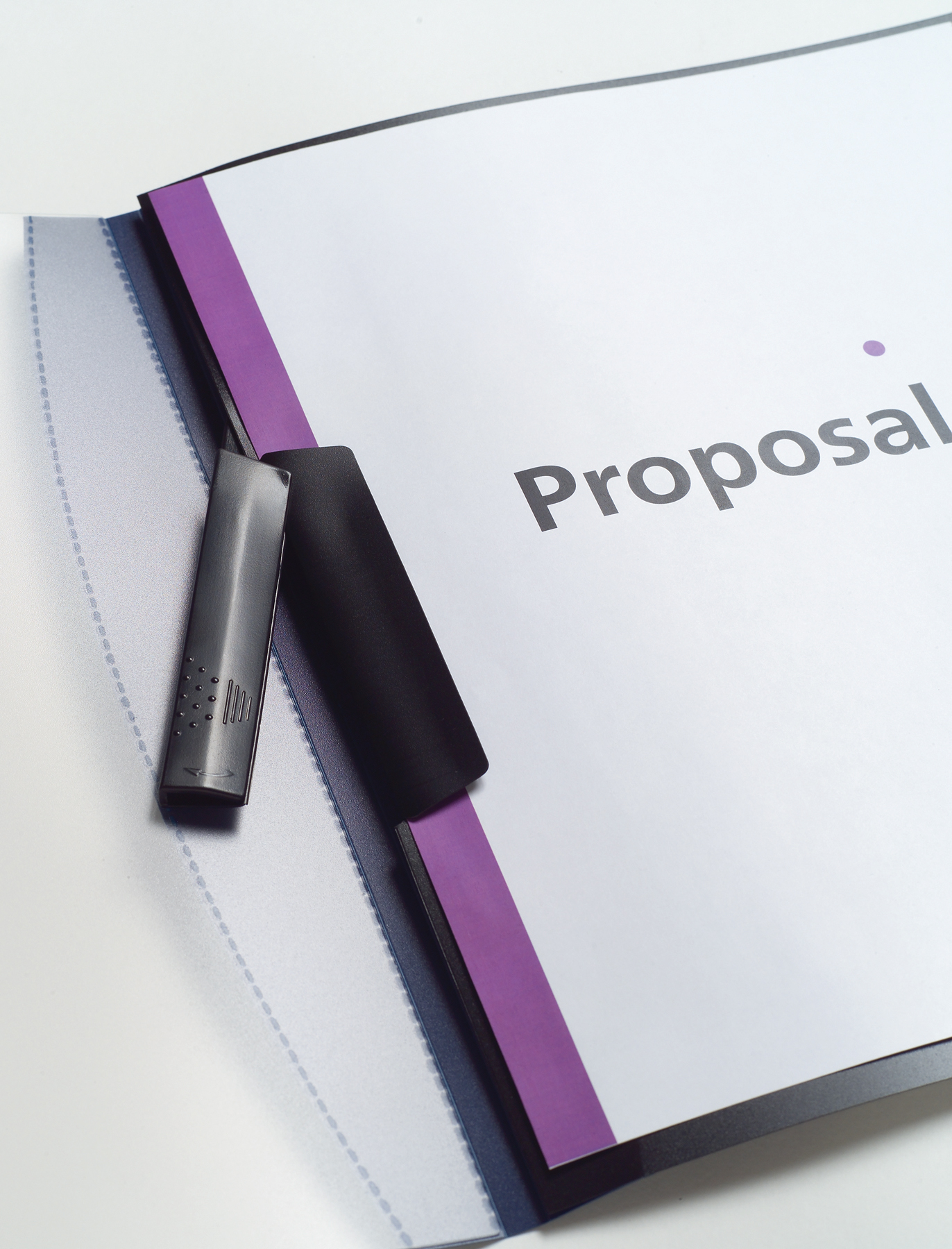 Hidden Swing Clip Report Cover Black - ACCO Canada